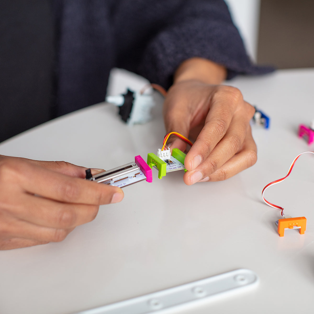 littleBits Makerspace Invention Wall | Classroom Electronics Kit – Sphero