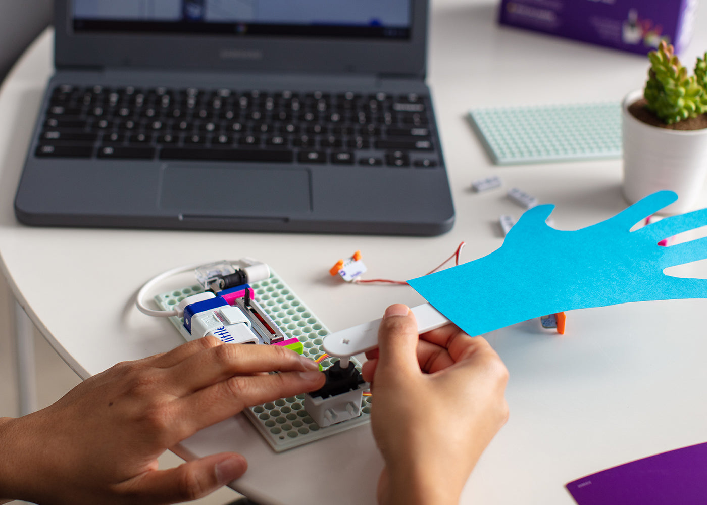 STEM Starter Circuit Kit | littleBits At-Home Learning Starter Kit – Sphero